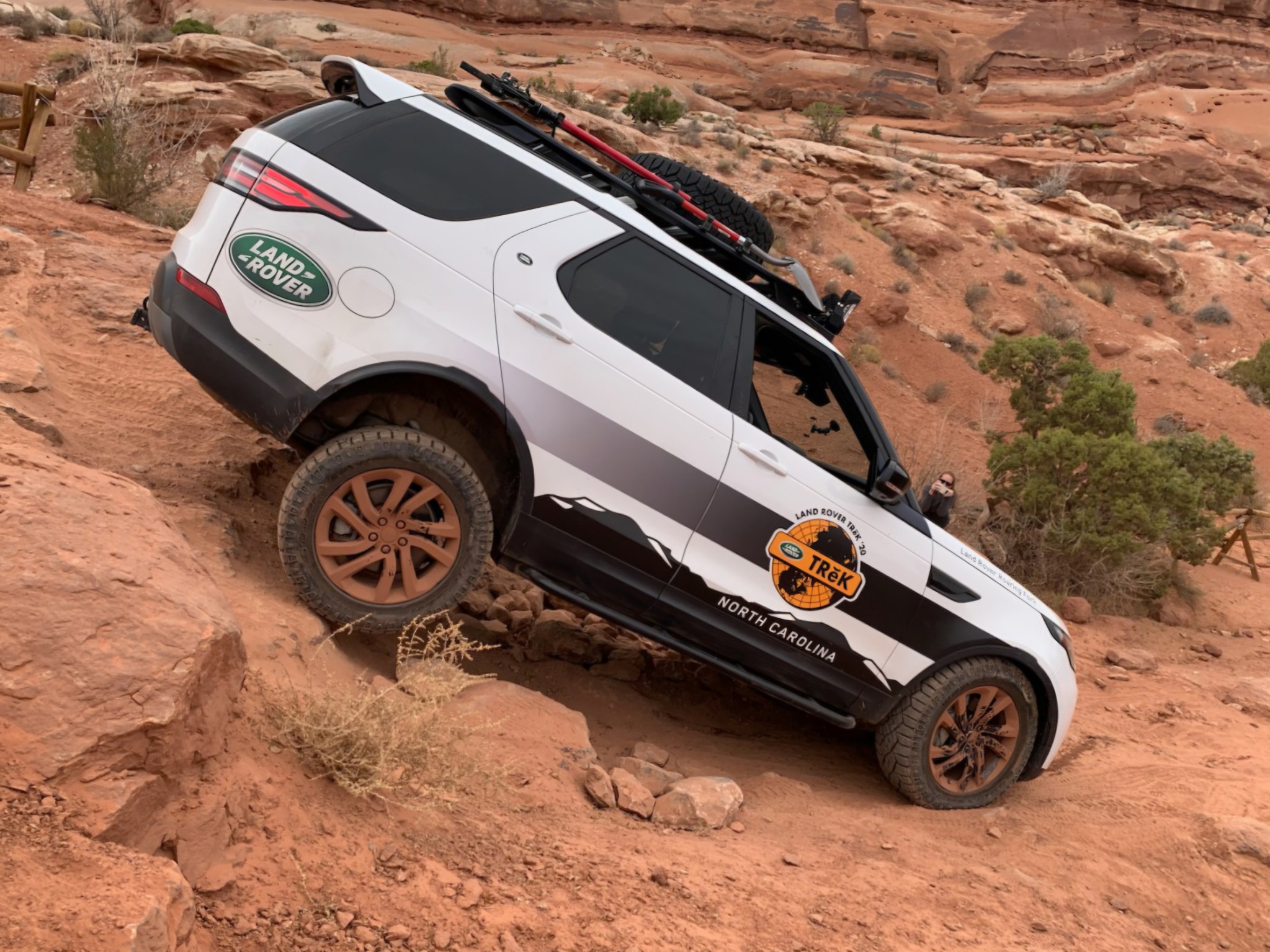 Rover Spotlight: Off-Roading in a Discovery 5 - Rover Overland