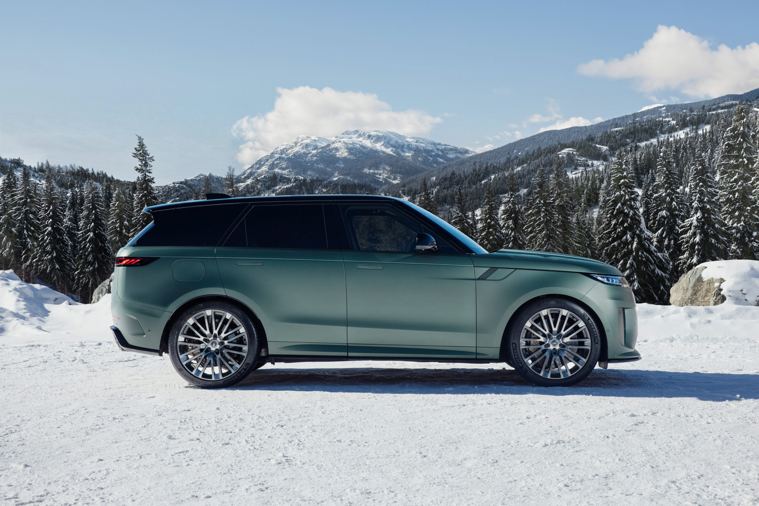 Range Rover London Collection Makes Debut at Range Rover House Whistler ...