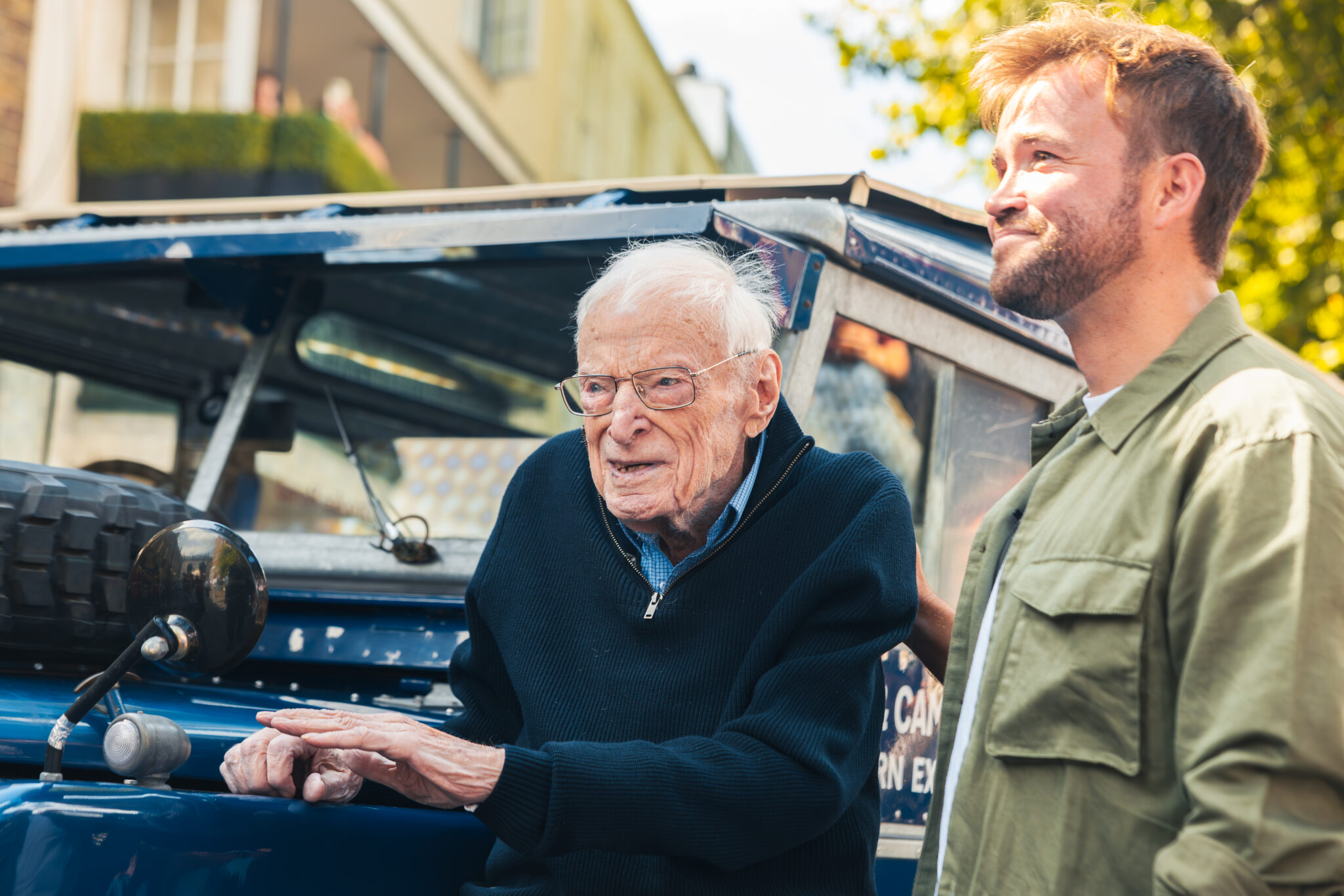 Land Rovers Take Over London to Celebrate 70 Years of the First ...
